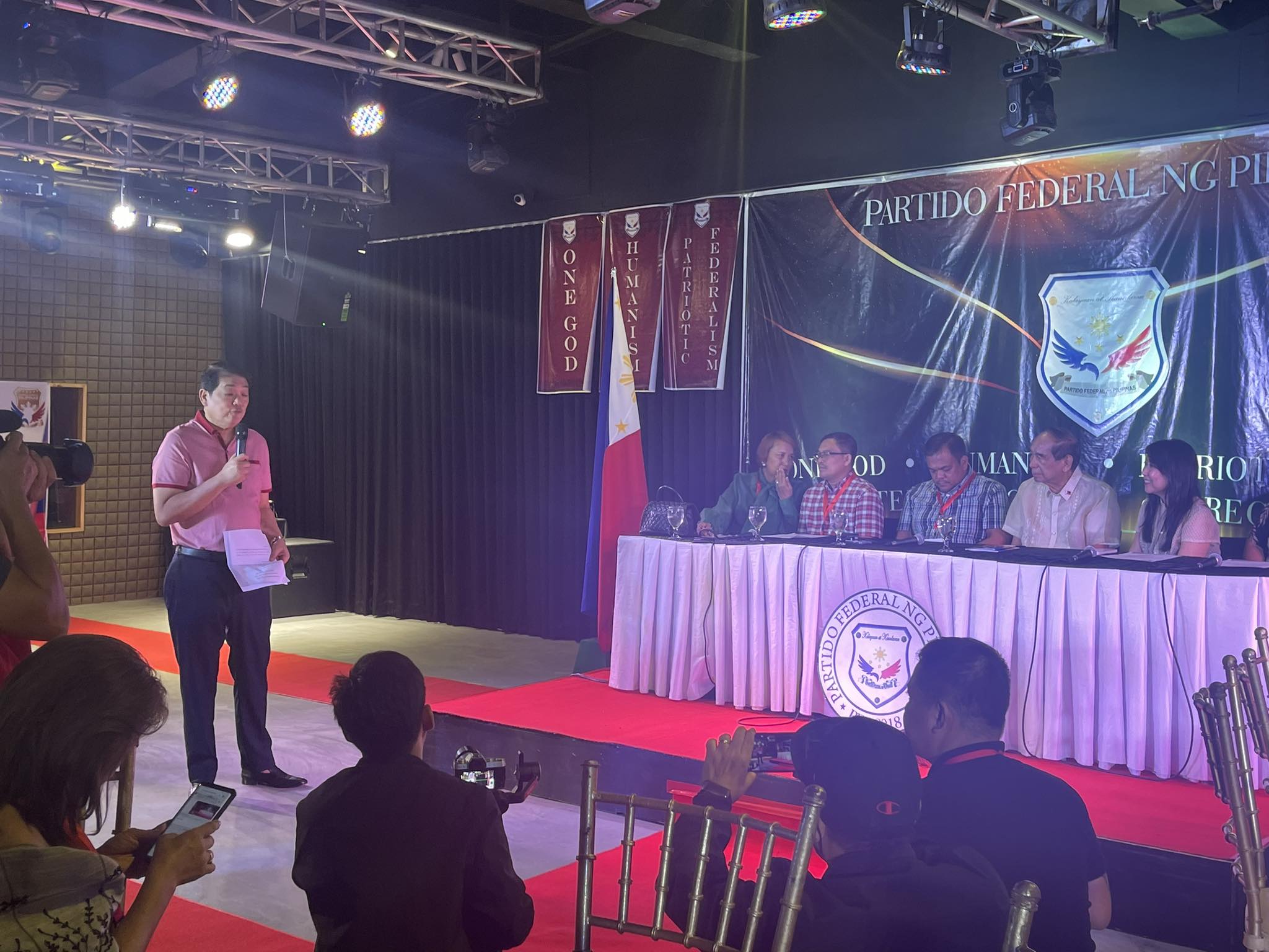 New Members of Partido Federal ng Pilipinas take their Oath.. - Reporma